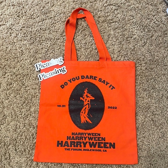 Bags | Authentic Harryween 222 Tote Bag From The Forum In Inglewood Ca ...